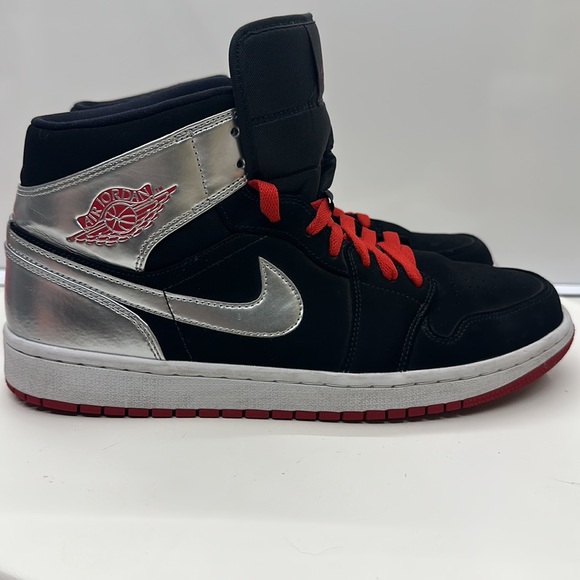 Jordan | Shoes | Jordan Mid Johnny Kilroy Black Metallic Silver Us 15 ...